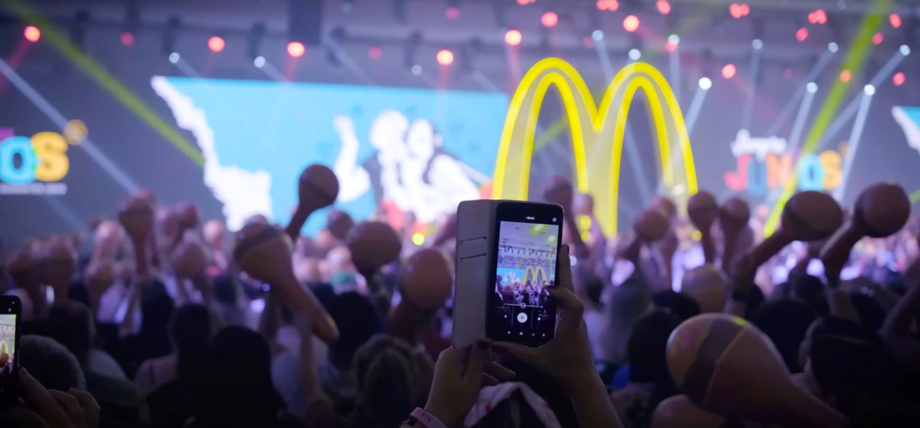 McDonald's Managers' Meeting: Carnival Fun Fuels Engagement - en